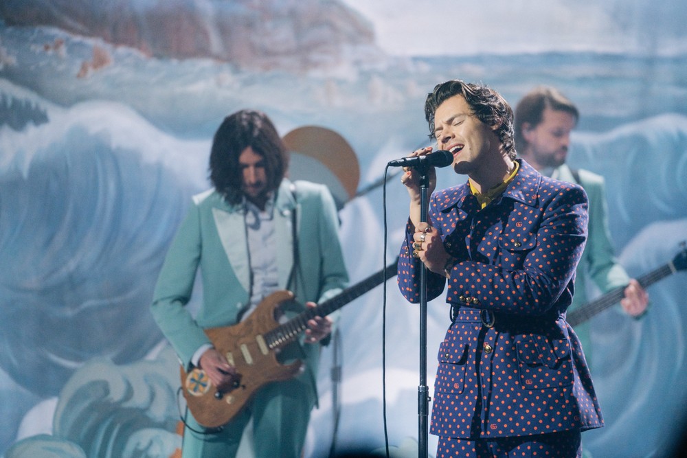 Harry Styles faz 30 anos: veja 30 looks do cantor