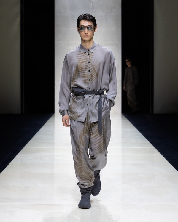 Giorgio Armani completa 90 anos com um dos maiores legados da moda ...