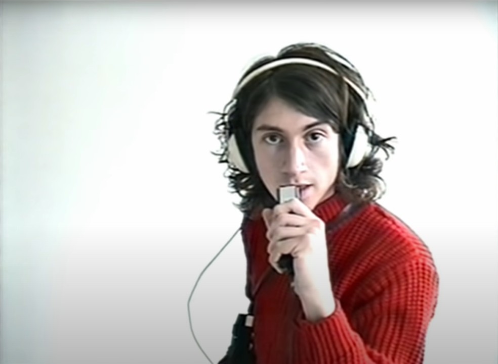 Alex Turner e seus penteados ao longo da discografia do Arctic Monkeys