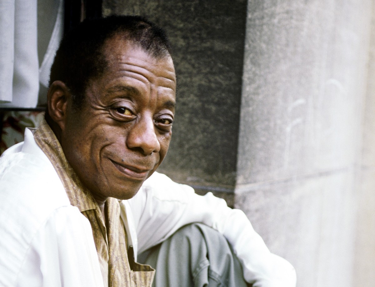 Livros e documentário para começar a ler James Baldwin