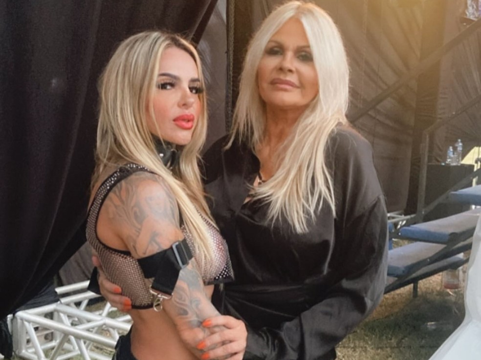 Cacá Werneck dá spoiler sobre roupa íntima para o casamento com Monique Evans; veja