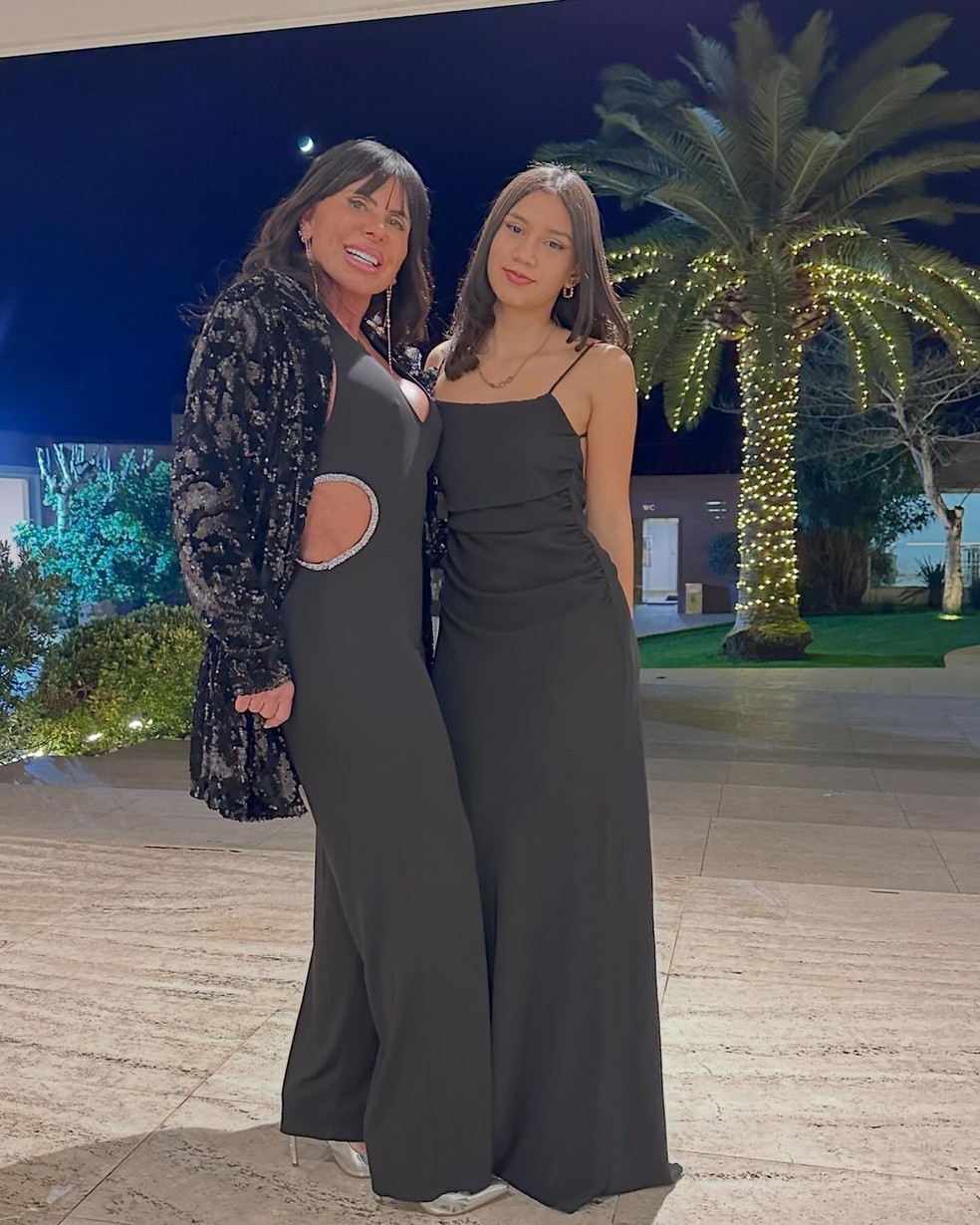 Gretchen posta foto rara com filha adolescente e impressiona ao mostrar ...