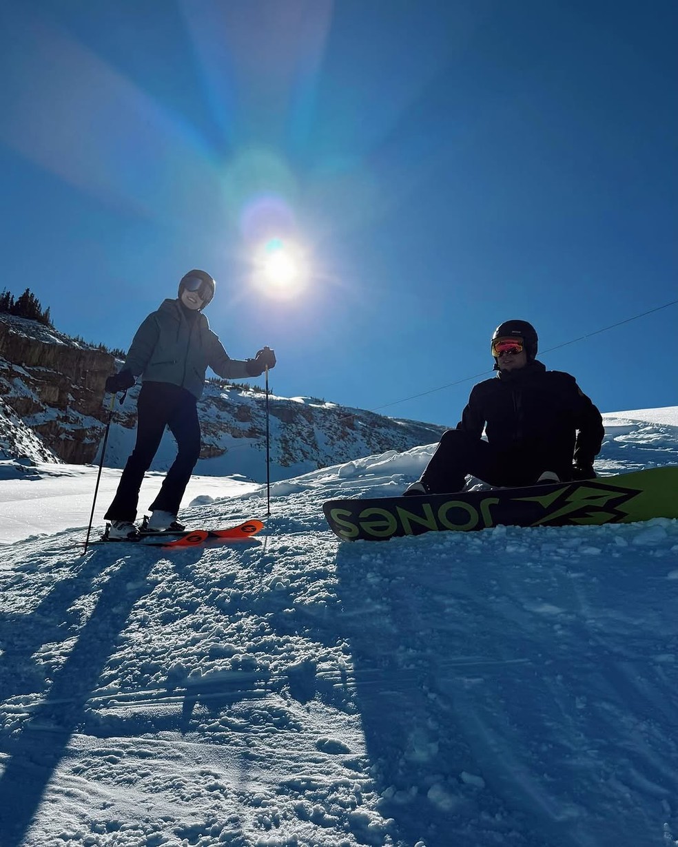Fabiana Justus abre álbum de fotos de viagem em família para Aspen