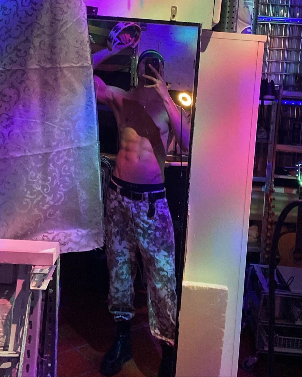 Daniel Lenhardt impressiona ao mostrar físico definido em cliques por ...