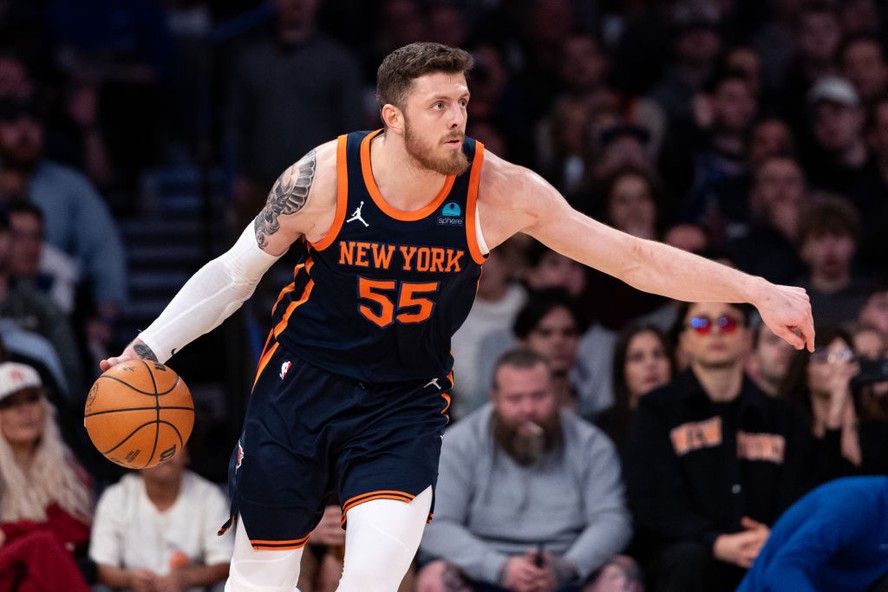 Pivô do New York Knicks fala sobre se identificar negro em programa