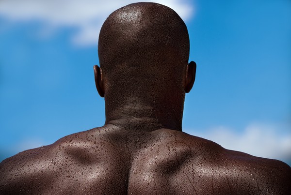 Você sabe cuidar da sua careca? Veja dicas e produtos para usar na região