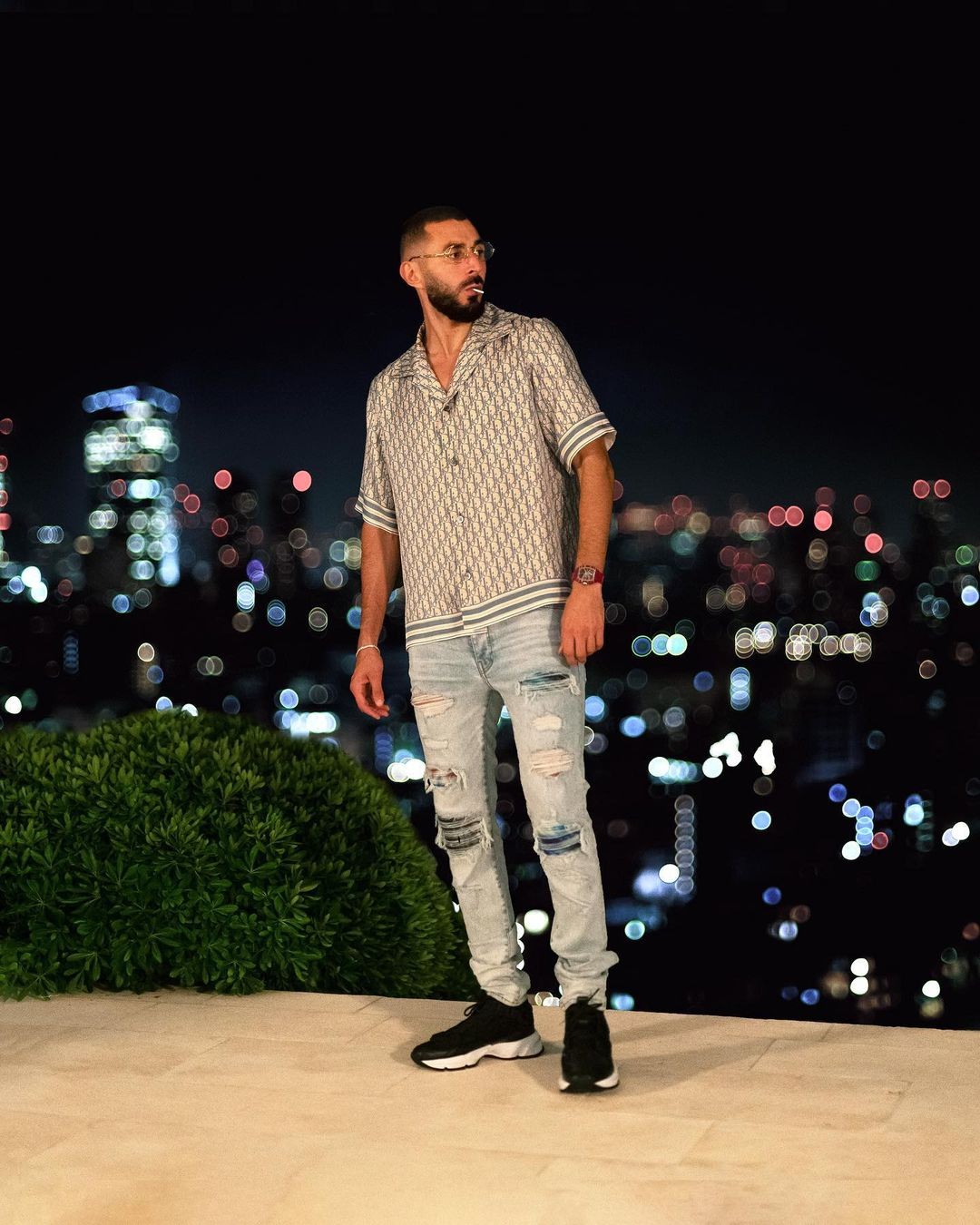 Karim Benzema, o melhor do mundo nos óculos, relógios e colares de luxo