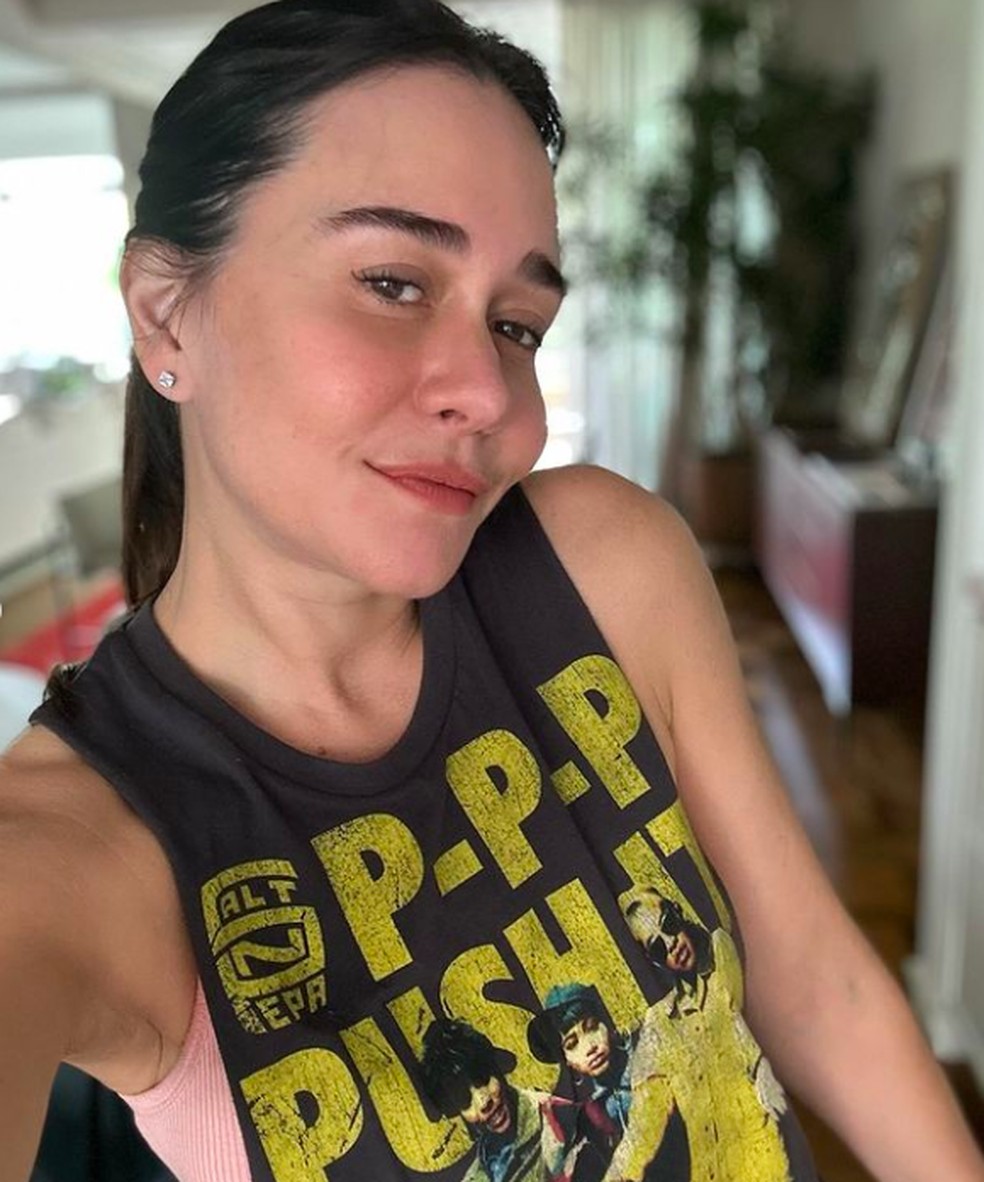 Alessandra Negrini posta cliques na cozinha e web reage: 'A serenidade ...