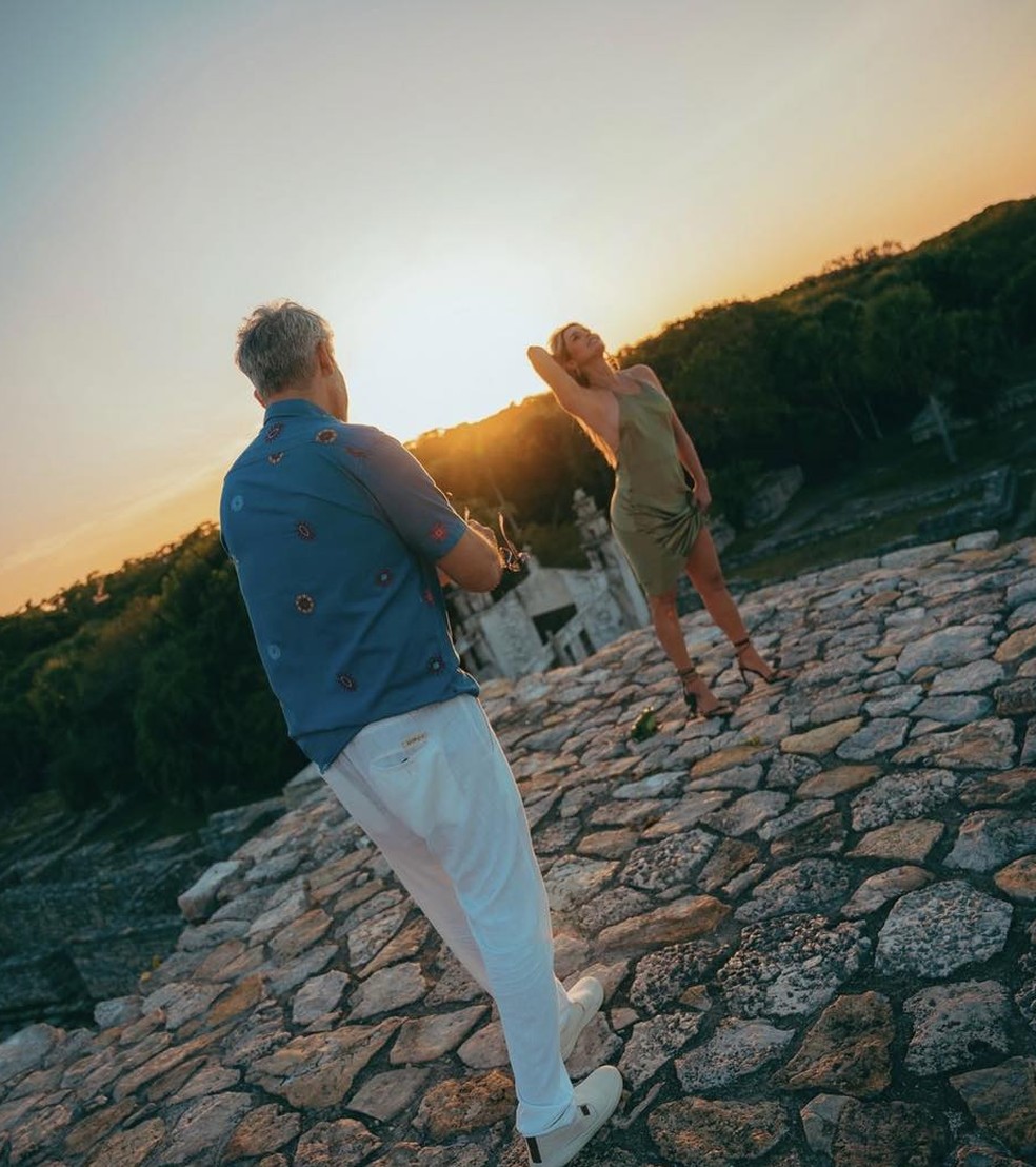 Flávia Alesandra curte golden hour no México: 'Lugar perfeito'