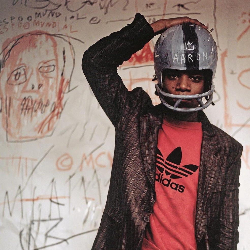 A influência e o legado de Jean-Michel Basquiat, ícone negro da arte ...