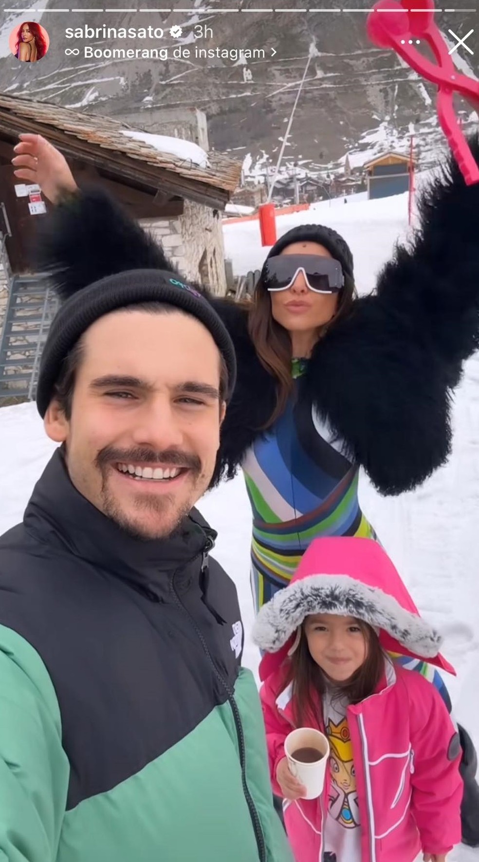 Sabrina Sato curte dia de neve na França com o namorado, Nicolas ...