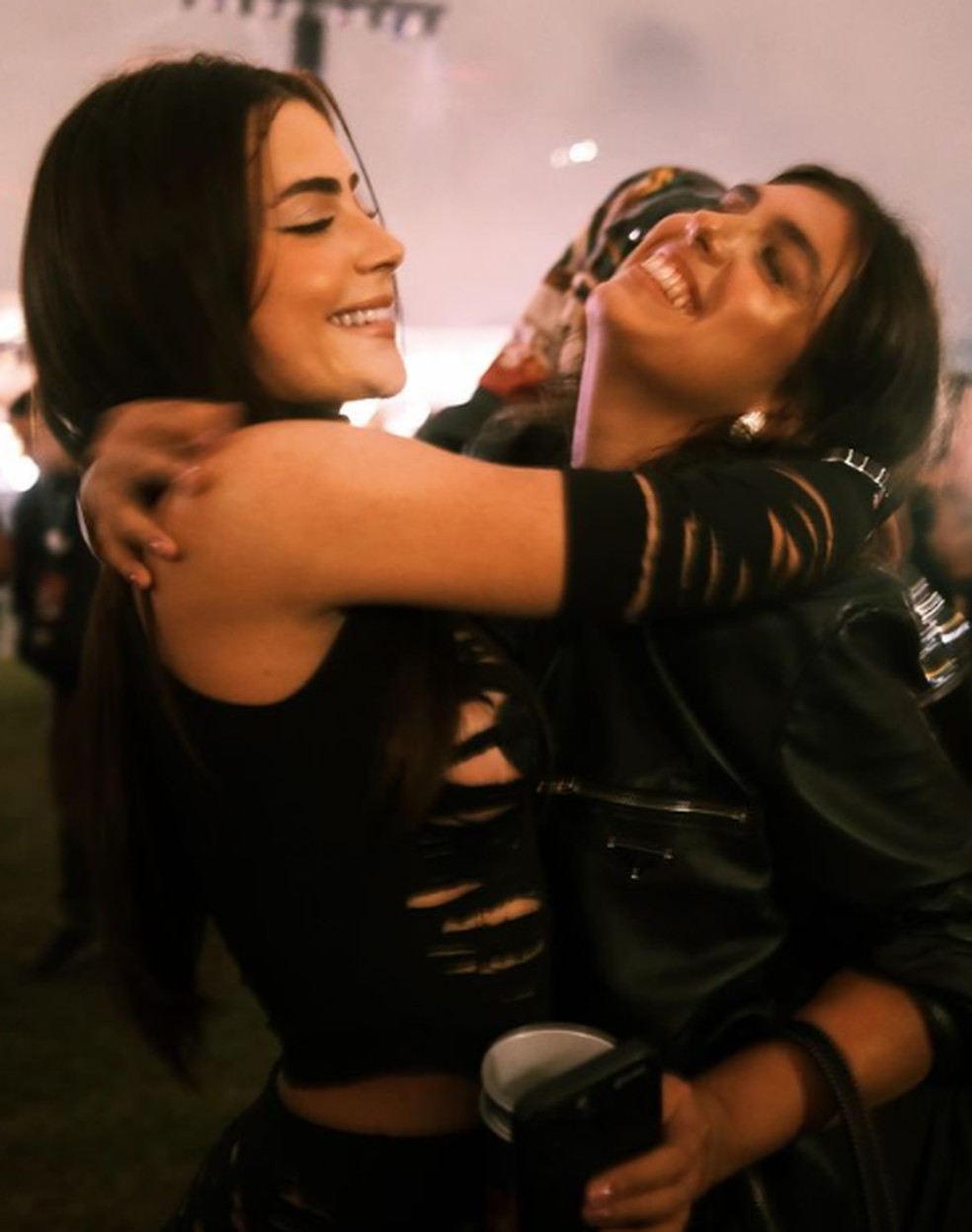 Jade Picon abre álbum de fotos no Lollapalooza: 'Maravilhosa'