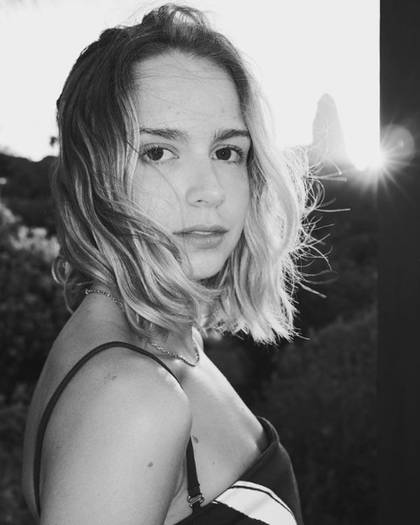 Isa Scherer abre álbum de viagem para Fernando de Noronha