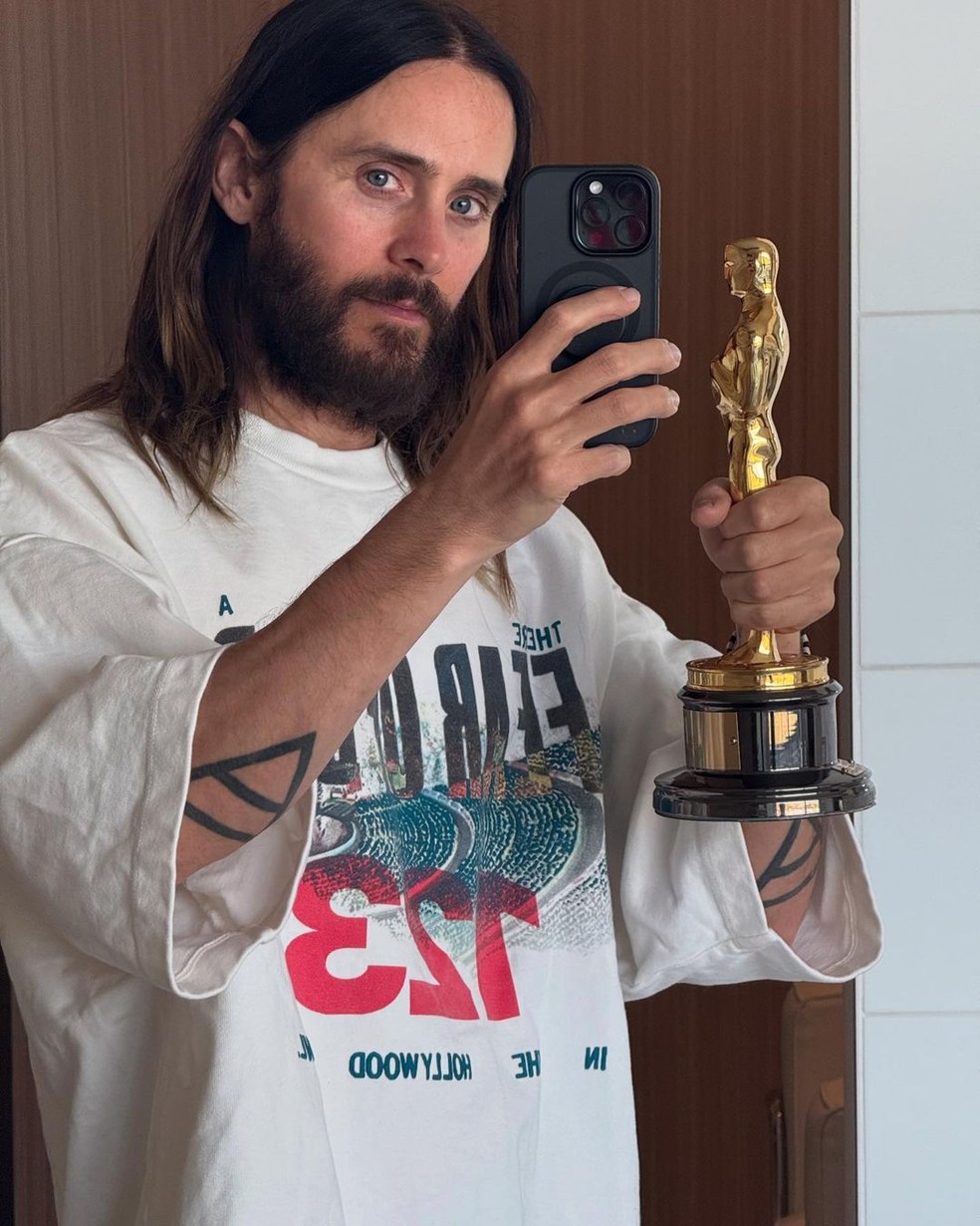Jared Leto encontra sua estatueta perdida do Oscar após três anos