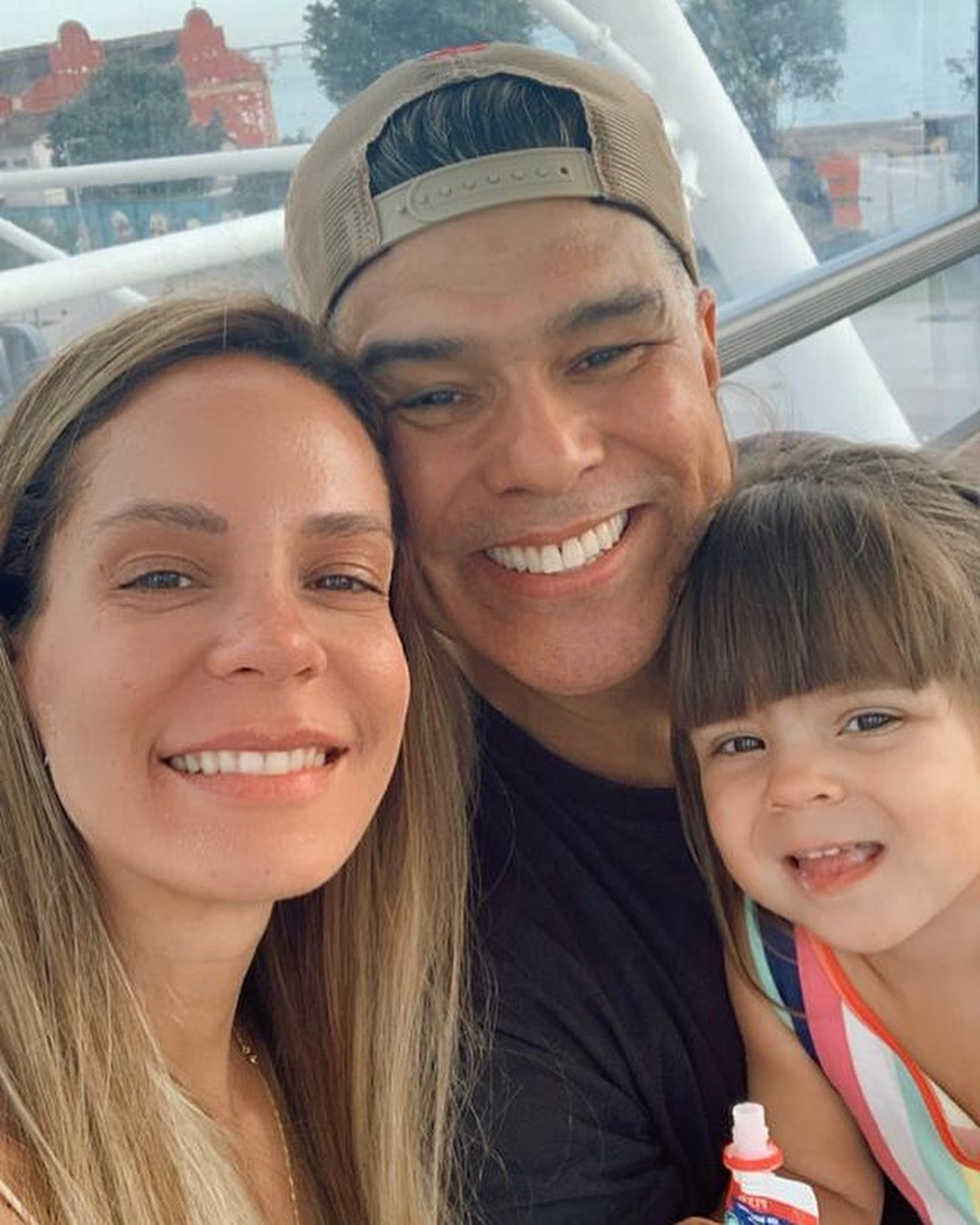 Mauricio Mattar parabeniza esposa Shay Dufau por aniversário de 31 anos ...