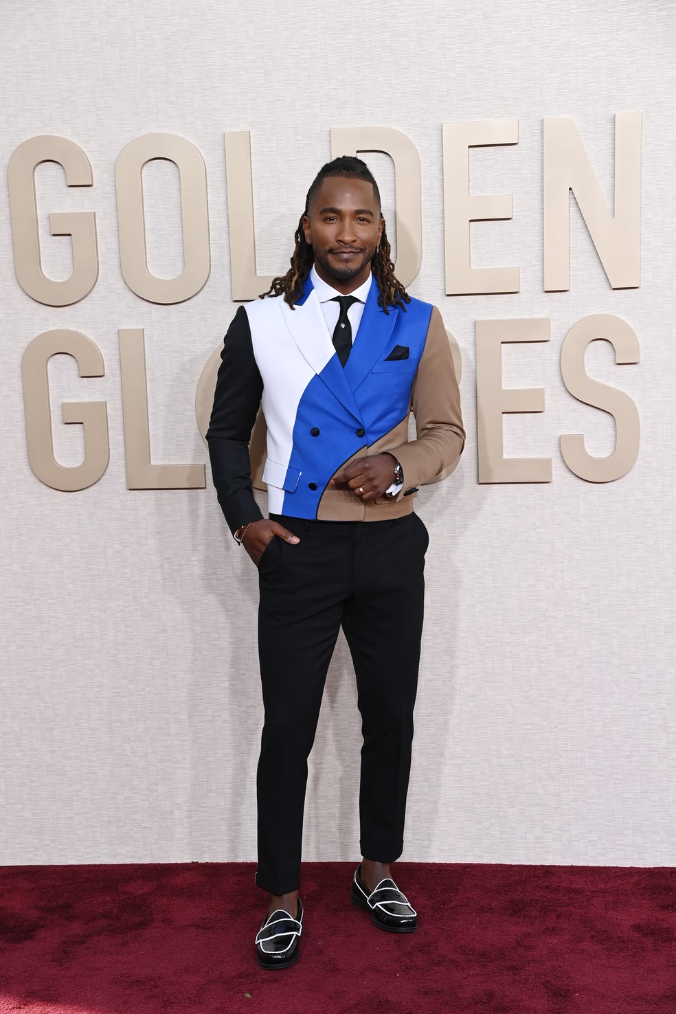 Globo de Ouro 2024: confira os melhores looks masculinos do prêmio ...