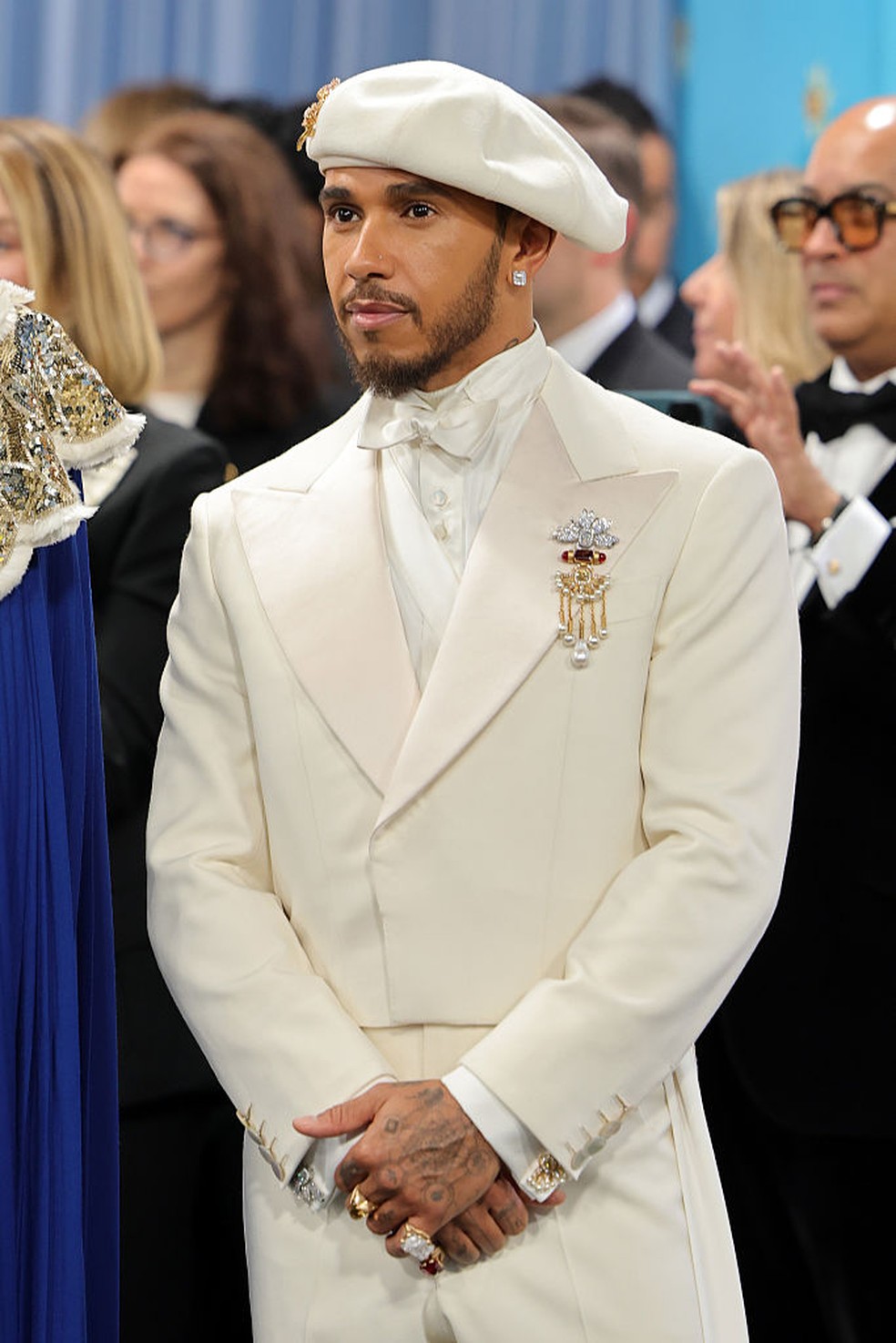 Met Gala 2025: Após cravar pódio no fim de semana, Lewis Hamilton aparece com trajes de grife ...